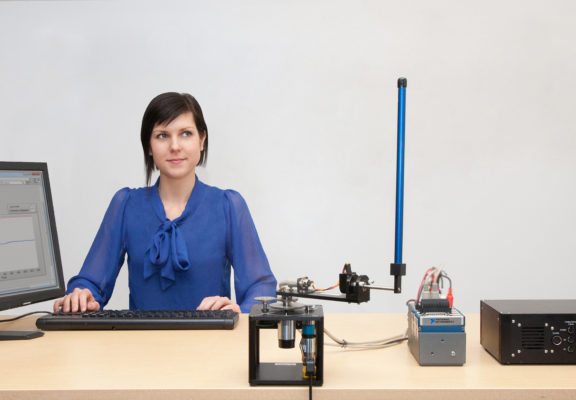 Rotary Inverted Pendulum - Quanser